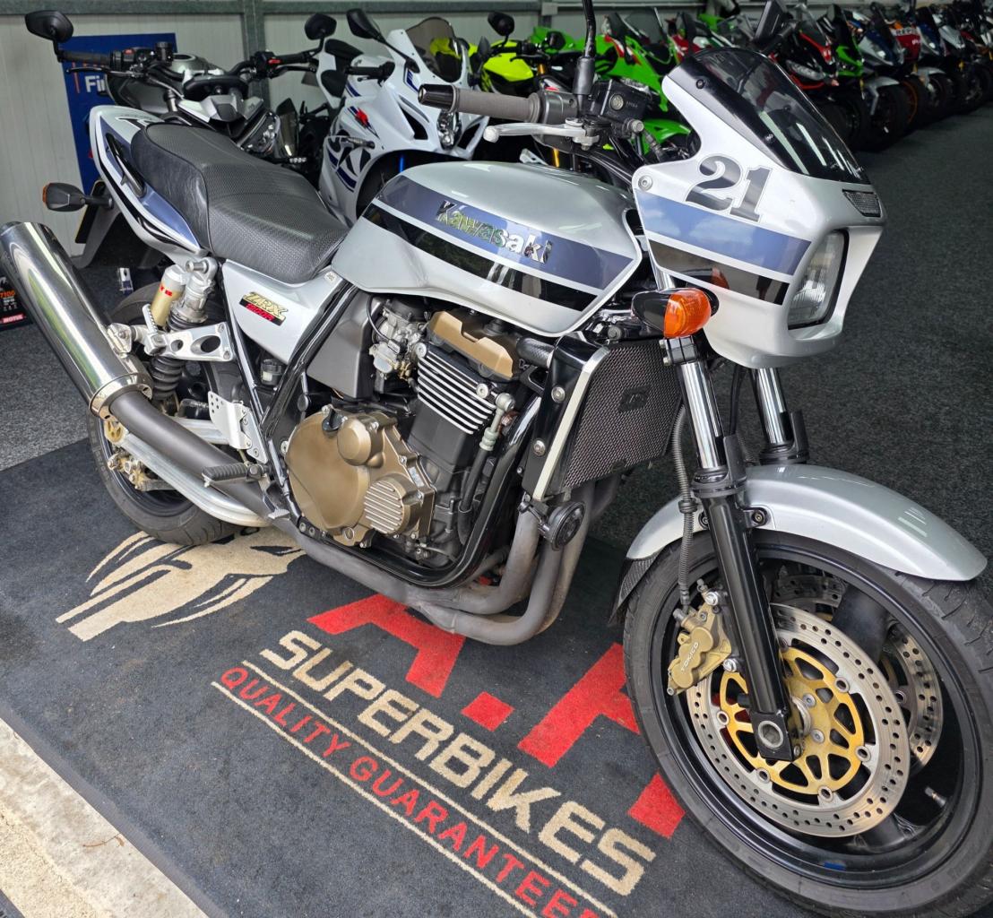 Kawasaki Zr 1200 A3p from A.H. Superbikes